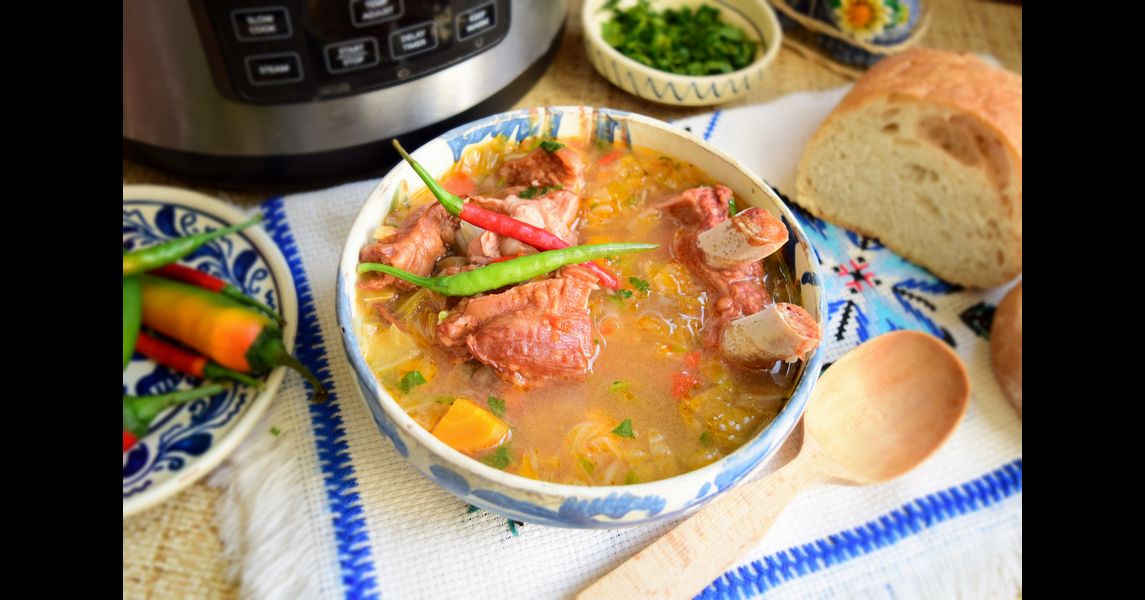 Reteta - Ciorba din afumatura de porc cu zeama de varza by Retete Merisor