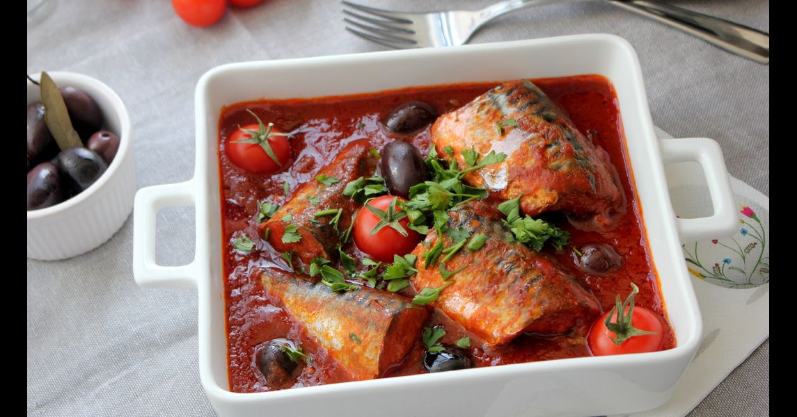 Reteta Macrou in sos de rosii cu masline by Lauras Sweets