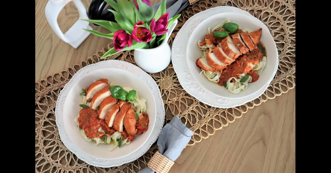 Rețetă pui cu suc de roșii la Slow Cooker 4.7L Digital Crockpot